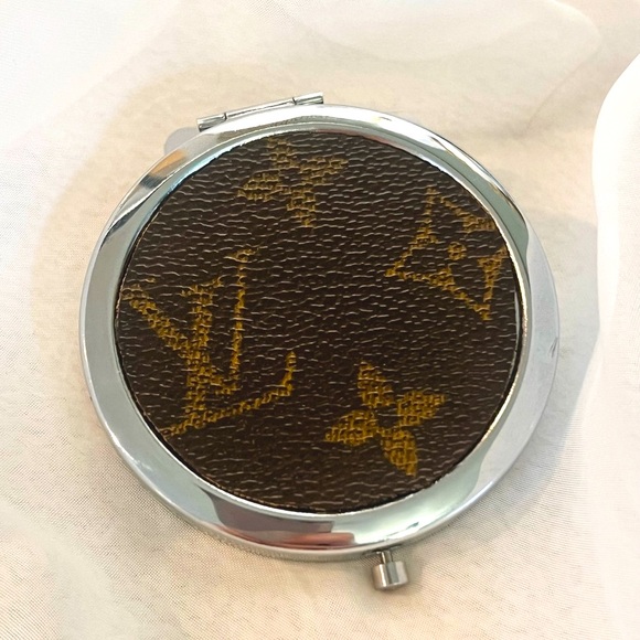 Louis Vuitton | Accessories | New Louis Vuitton Compact Mirror | Poshmark